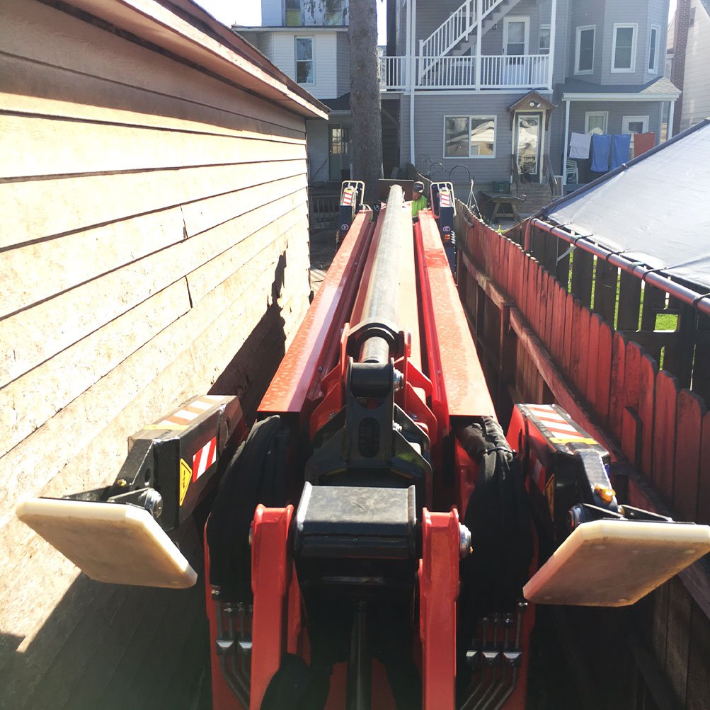 5 Ways a Tracked Aerial Lift Can Increase Your ROI