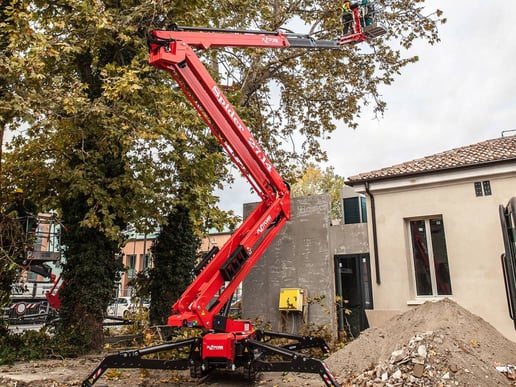 Our Lifts, Platforms, & Trailers | Tracked Lifts